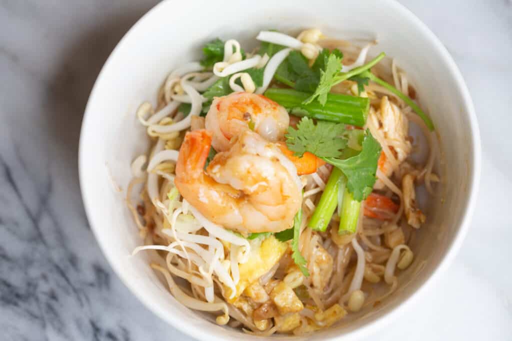 Lad Na vs Pad Thai - What's the Difference Between These Noodles?