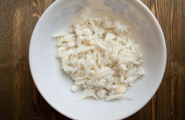 Delicious Thai Spicy Squid Salad Recipe - Authentic Yam Pla-Muek