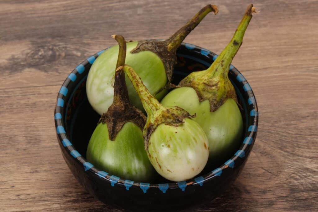 The BEST Authentic Kaeng Kari Kai Recipe - Thai Yellow Curry Chicken