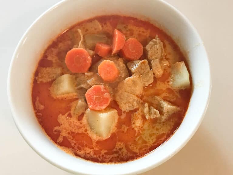 The BEST Authentic Kaeng Kari Kai Recipe - Thai Yellow Curry Chicken