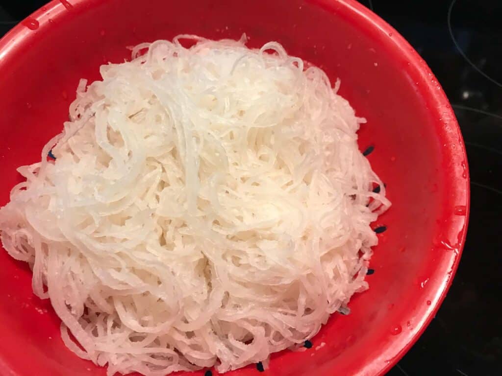 Authentic Laos Fermented Sour Pork Sausage - Som Moo - Cooking with Lane