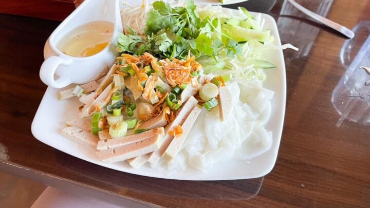 Vietnamese Banh Uot Recipe - Steamed Rice Rolls