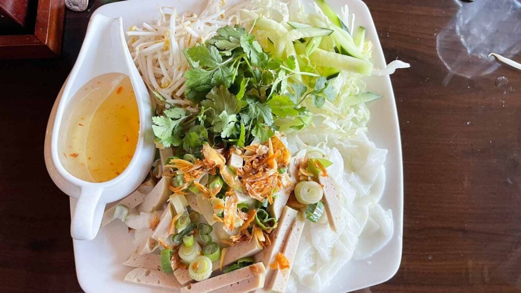 Vietnamese Banh Uot Recipe - Steamed Rice Rolls